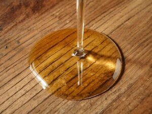 How to Pour Resin Like a Pro – Step-by-Step Beginner Guide
